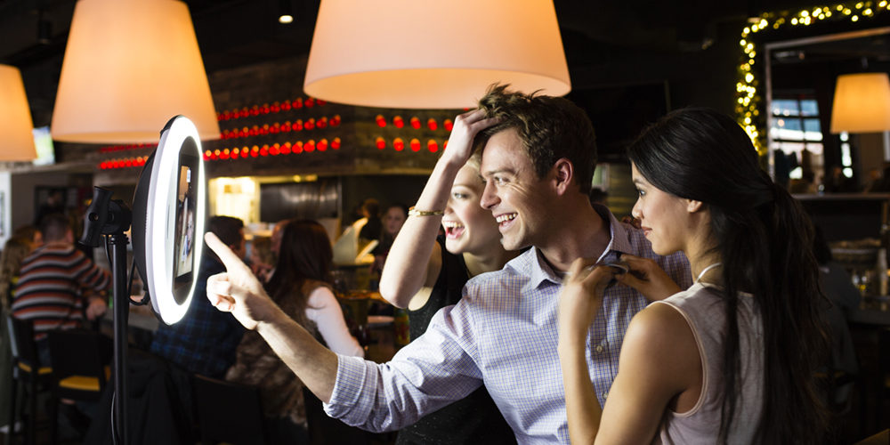 Mobile LED Screens | Outdoor Movie Screen Rentals & Outdoor Projectors